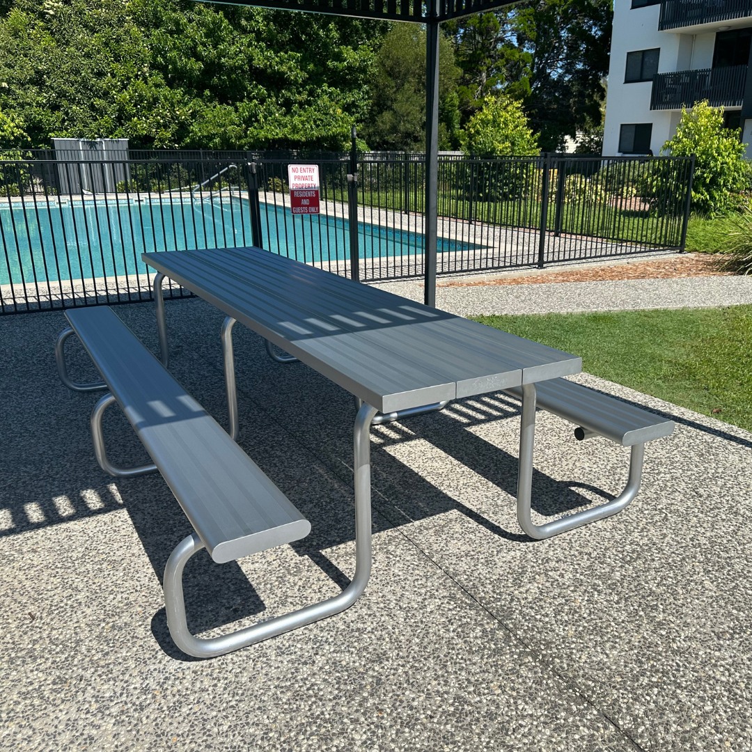 Top 5 Reasons to Choose Aluminium Seating for High-Traffic Commercial ...